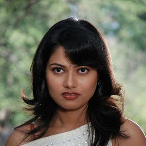 Namitha Hot Midatha Movie Stills - Photos - Funrahi